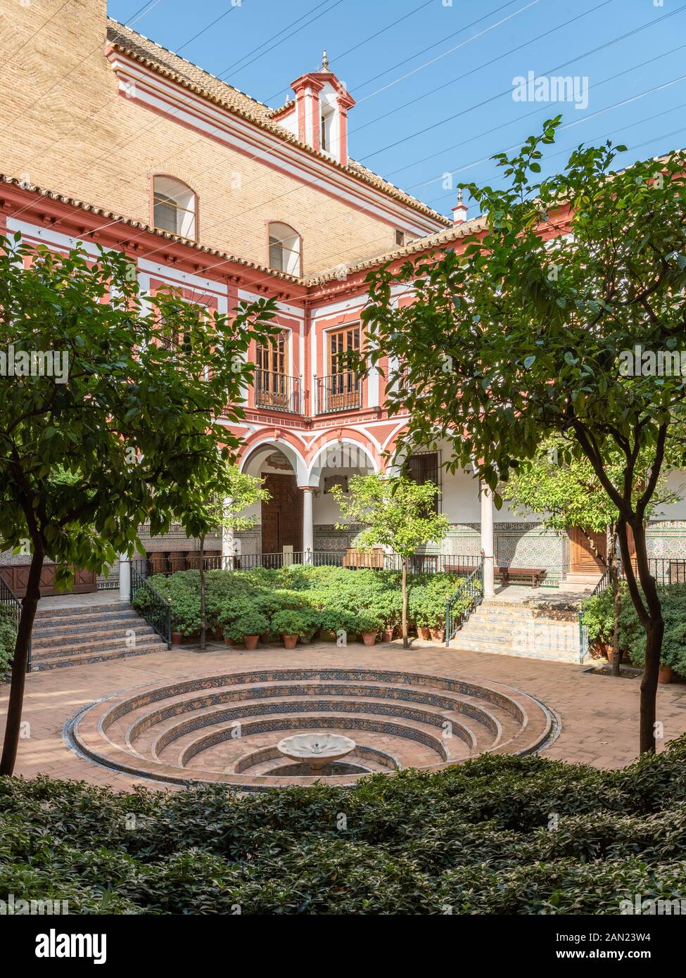 Seville hospital de los venerables courtyard immagini e fotografie ...