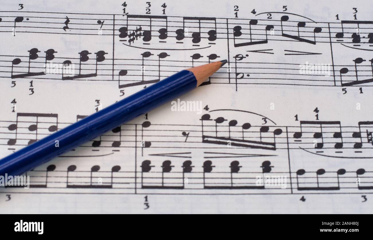 Notazione musicale immagini e fotografie stock ad alta risoluzione - Alamy