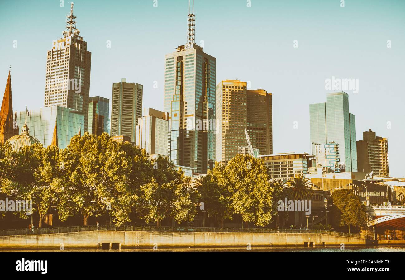 Lungo il fiume yarra immagini e fotografie stock ad alta risoluzione ...