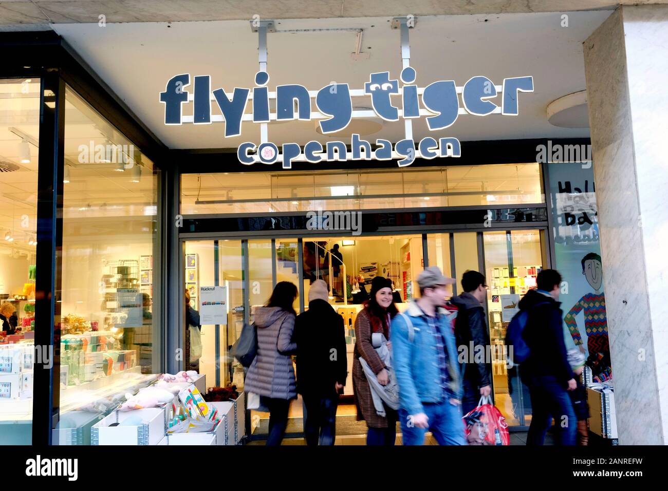 Flying tiger shop immagini e fotografie stock ad alta risoluzione - Alamy