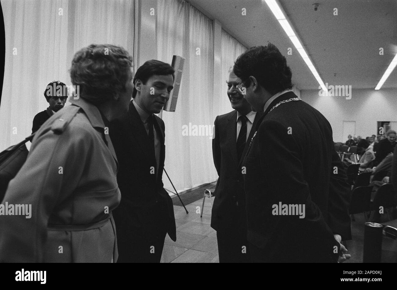 Mostra di addio di apertura immagini e fotografie stock ad alta ...