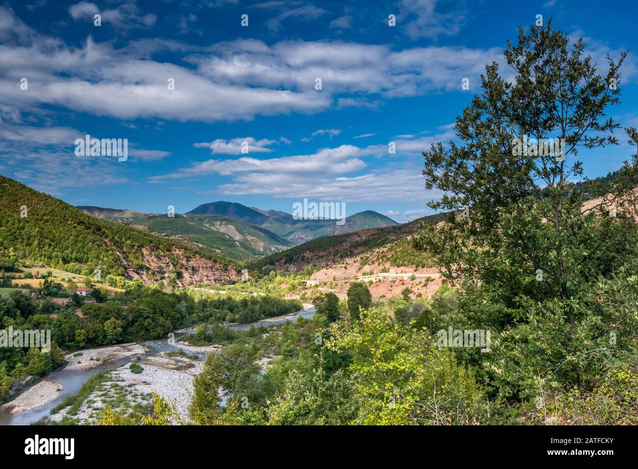 Shkumbin river immagini e fotografie stock ad alta risoluzione - Alamy