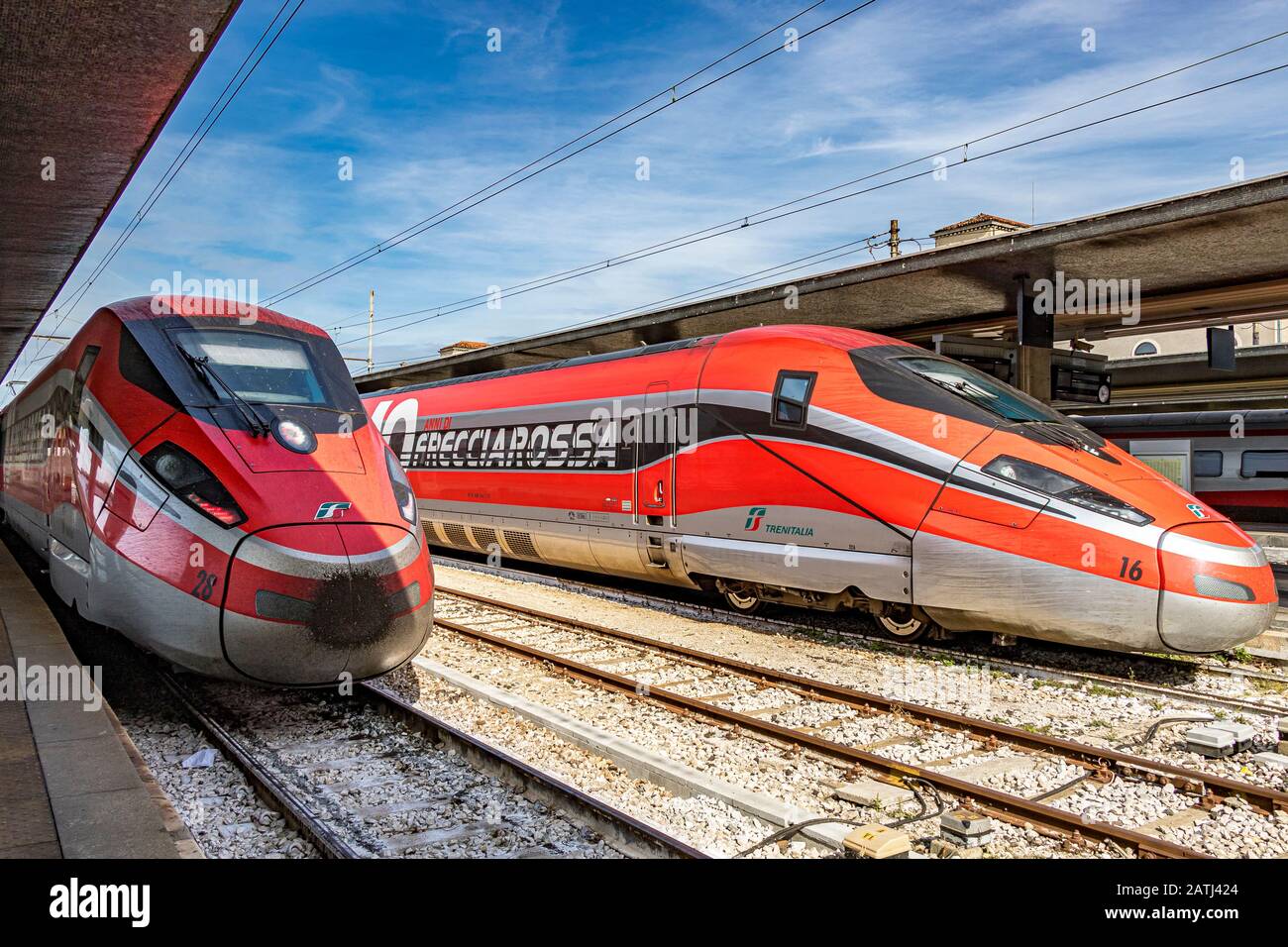 Frecciarossa 1000 immagini e fotografie stock ad alta risoluzione - Alamy