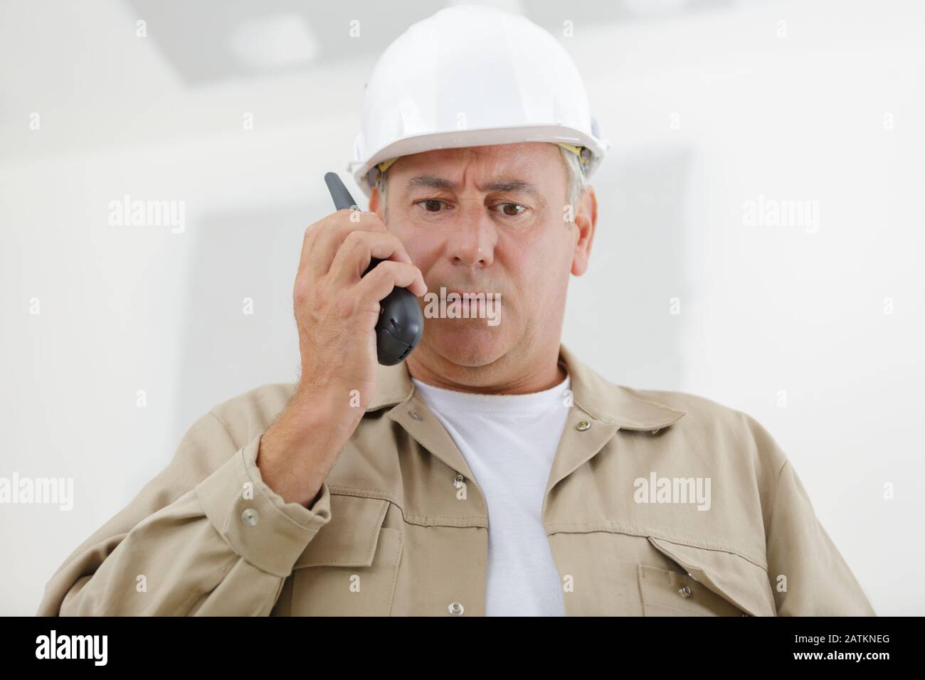 Talkie commerciale immagini e fotografie stock ad alta risoluzione - Alamy