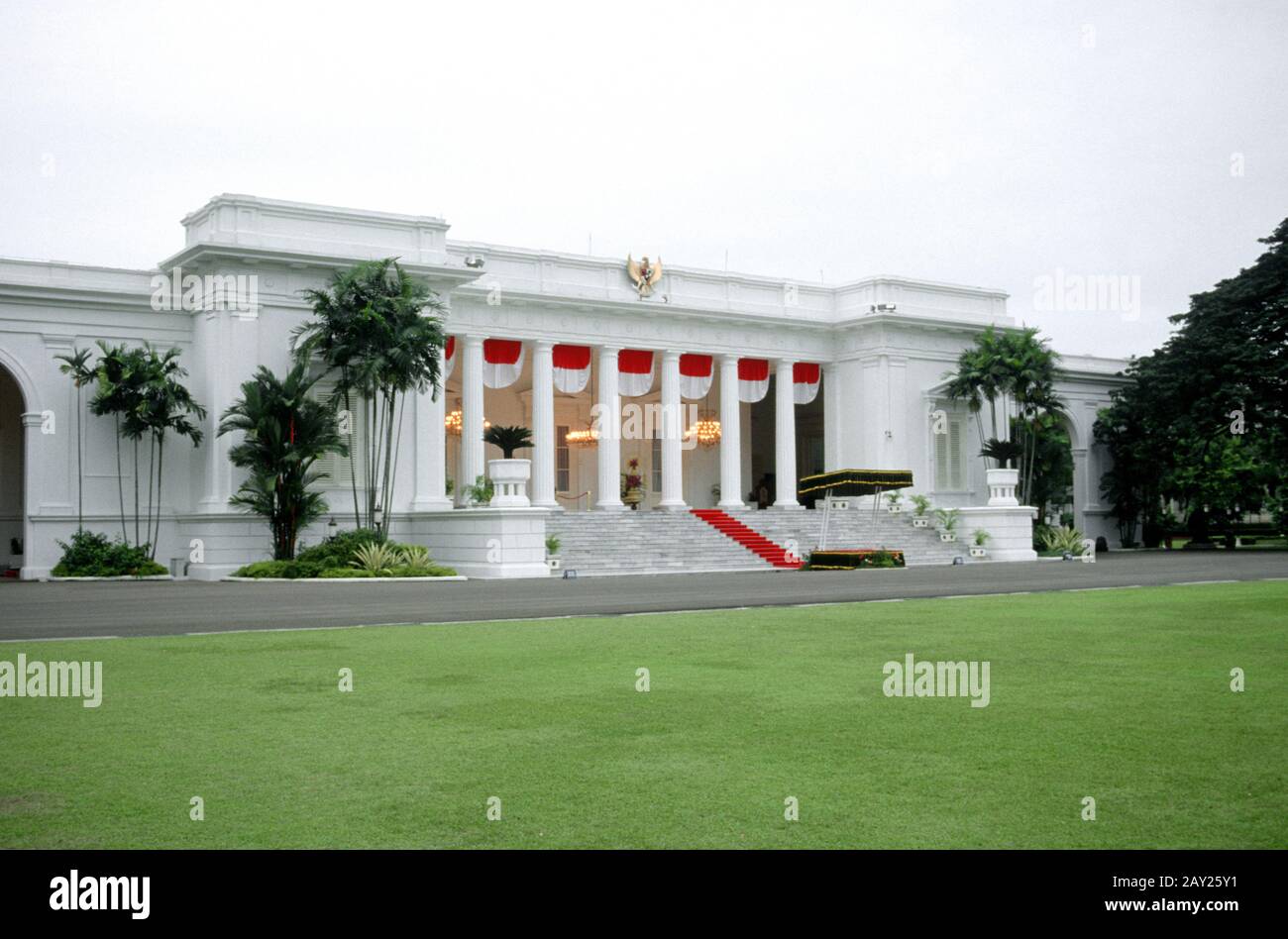 Palazzo merdeka immagini e fotografie stock ad alta risoluzione - Alamy