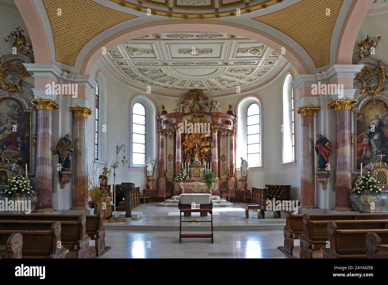 Chiesa altarenica immagini e fotografie stock ad alta risoluzione - Alamy