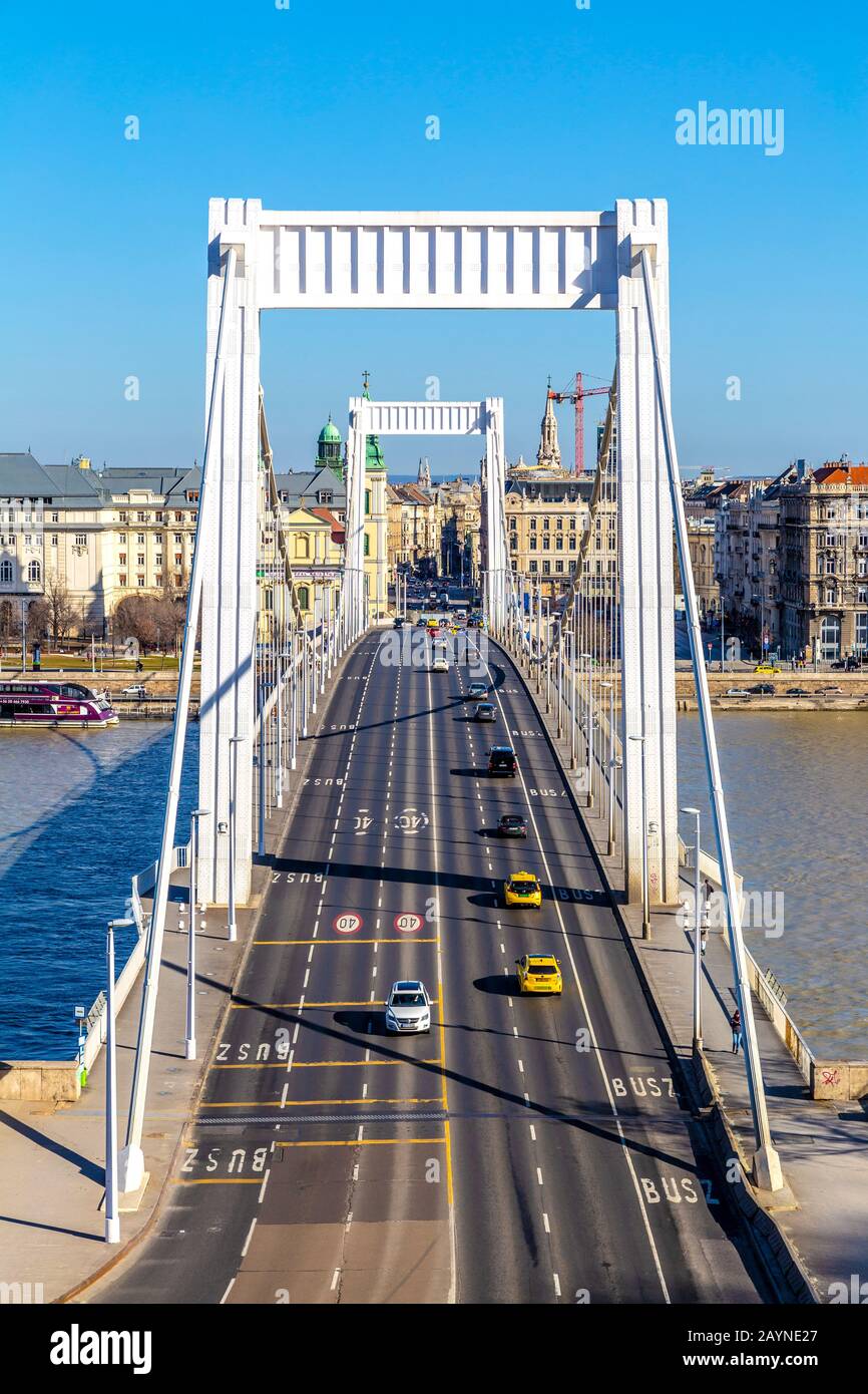Budapest elisabeth bridge immagini e fotografie stock ad alta ...