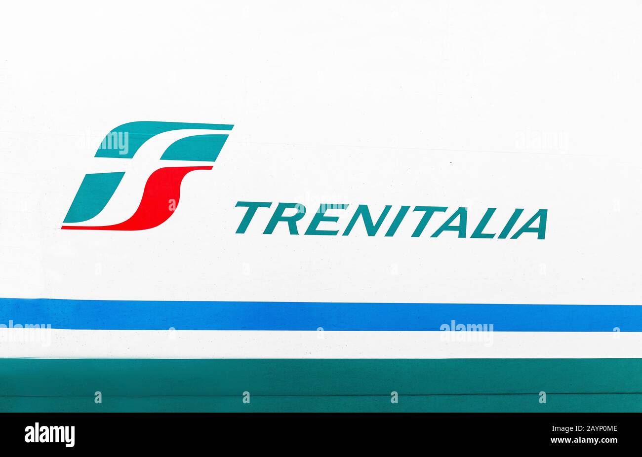Logo trenitalia immagini e fotografie stock ad alta risoluzione - Alamy