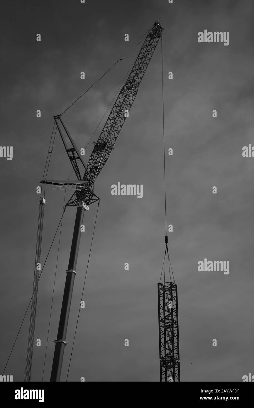 Gru gru a torre gru di costruzione gru a torre Foto e Immagini Stock in ...
