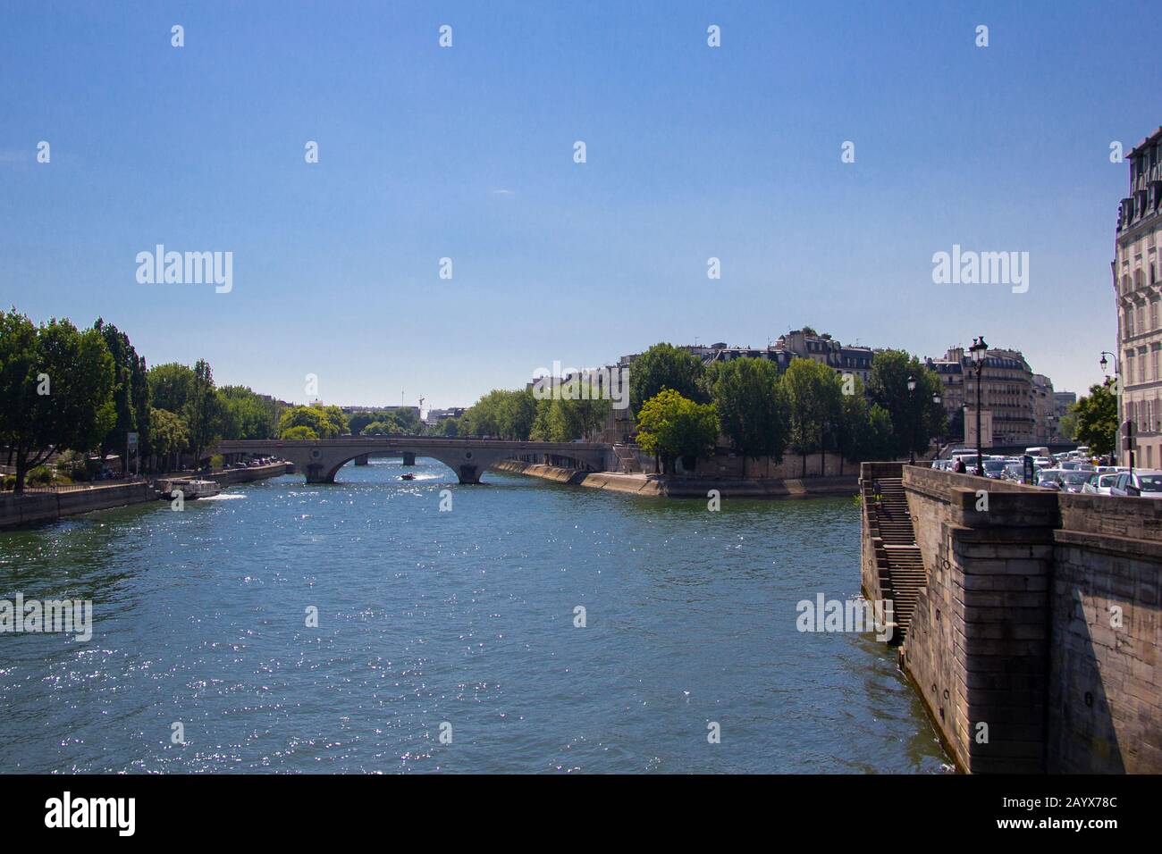 Banchine della senna immagini e fotografie stock ad alta risoluzione ...