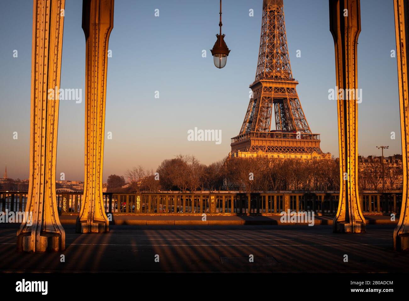 Parigi Dalla Torre Eiffel Immagini e Fotos Stock - Alamy