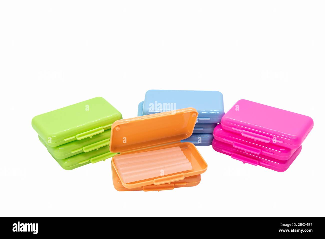 Scatole di plastica colorate immagini e fotografie stock ad alta ...