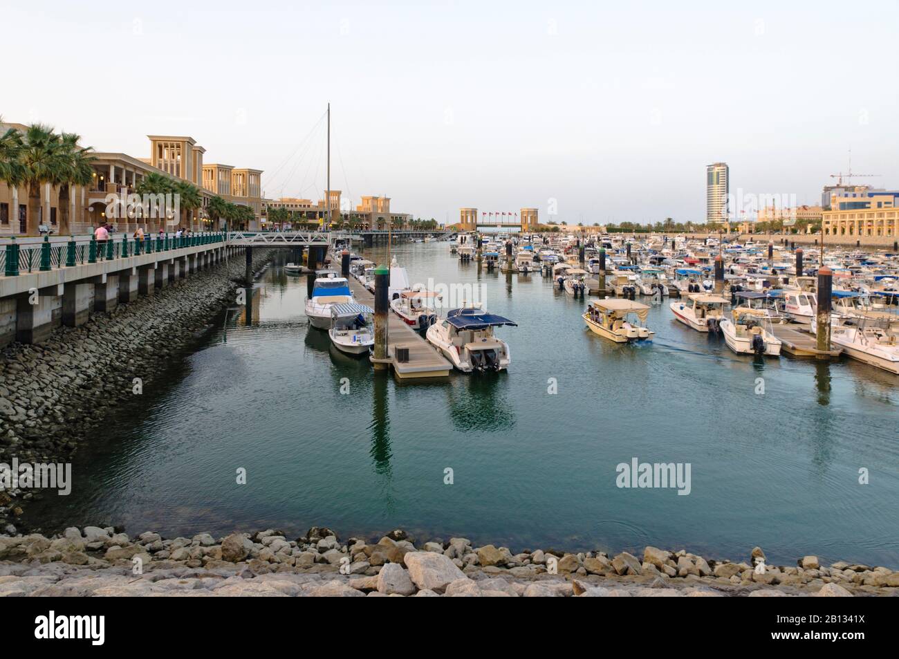 Kuwait city marina immagini e fotografie stock ad alta risoluzione - Alamy