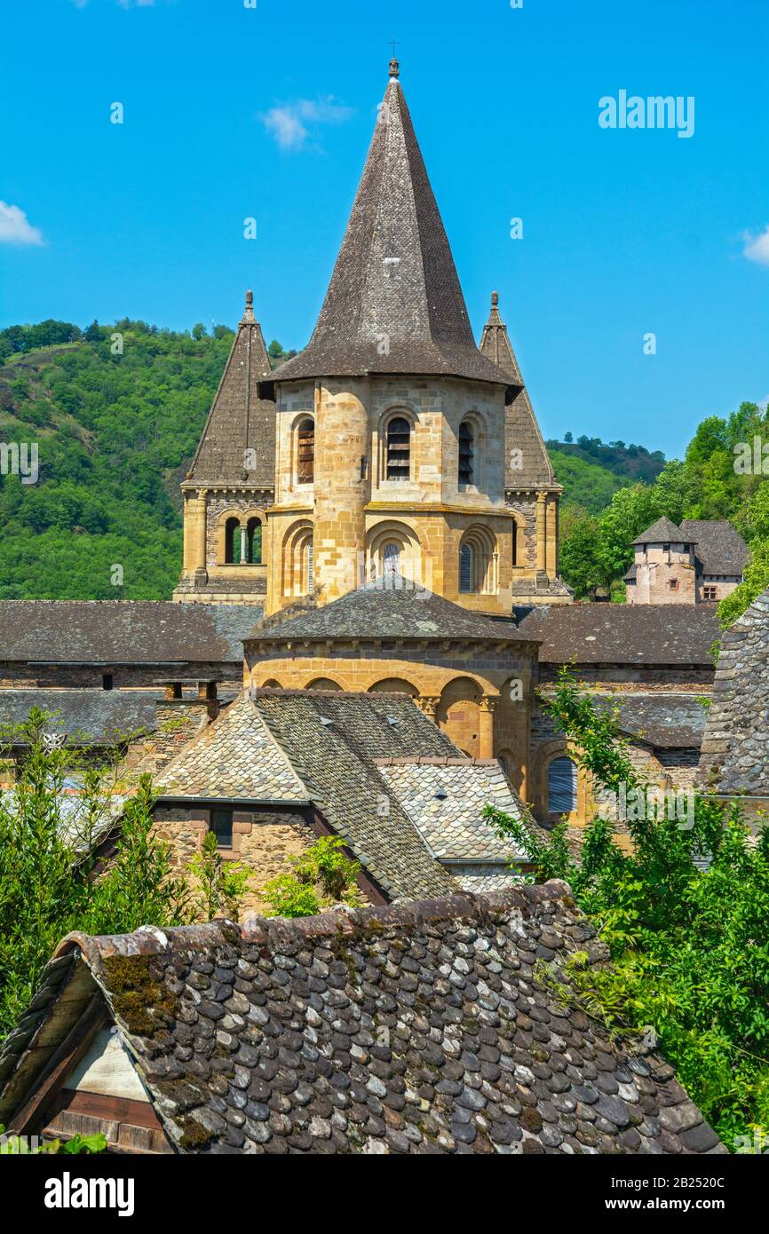 Abbey church sainte foy conques aveyron immagini e fotografie stock ad ...