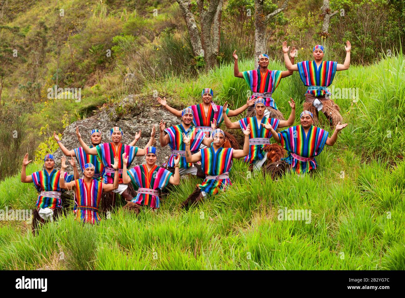 Costumi tradizionali ecuador immagini e fotografie stock ad alta ...
