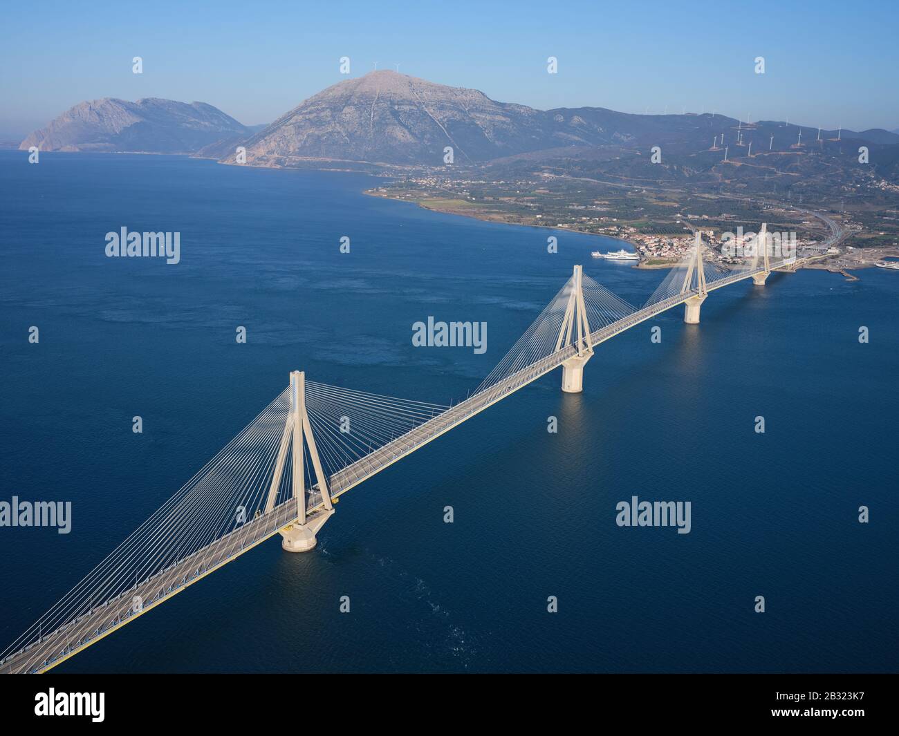 Ponte sospeso dell'autostrada immagini e fotografie stock ad alta ...