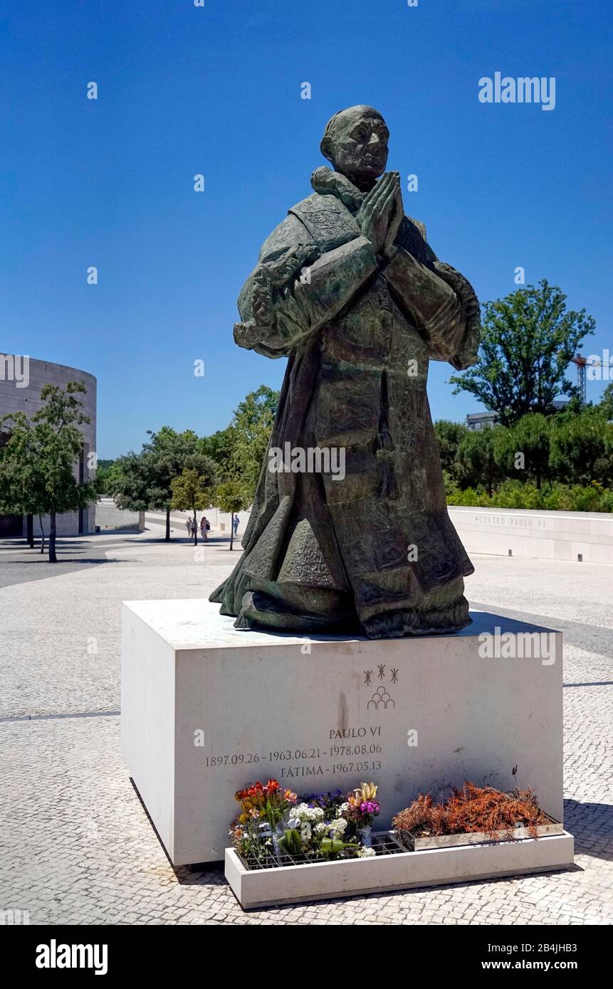 Paolo iv statua immagini e fotografie stock ad alta risoluzione - Alamy