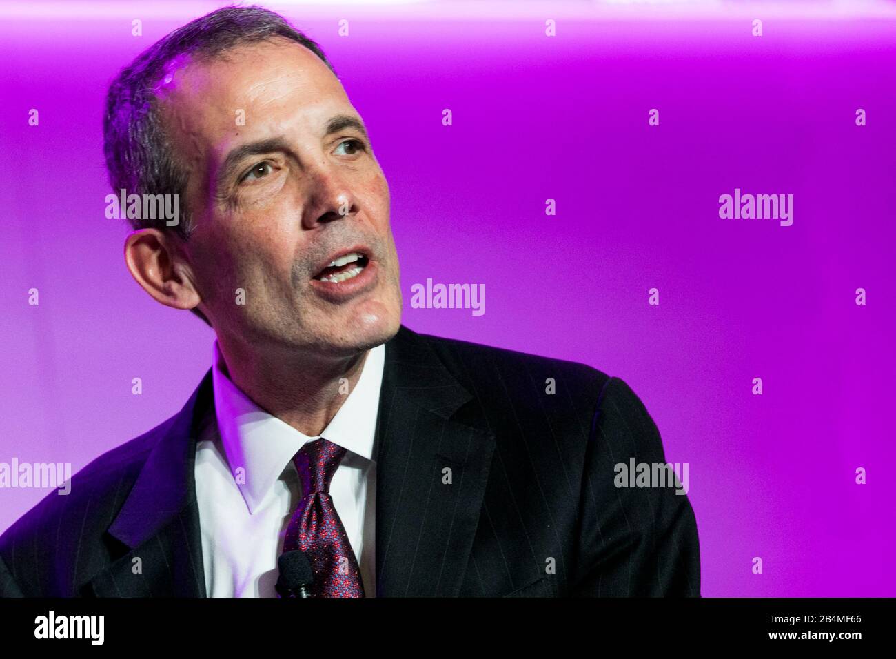 Tom gentile immagini e fotografie stock ad alta risoluzione - Alamy Tom gentile immagini e fotografie stock ad alta risoluzione - Alamy