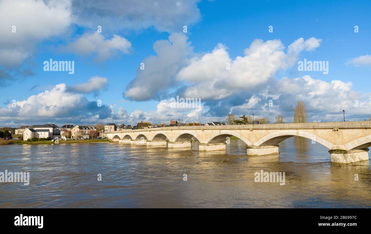 Pont du marechal leclerc immagini e fotografie stock ad alta ...