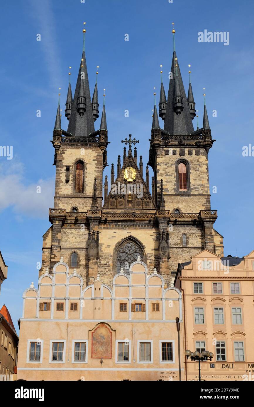 Verano en praga immagini e fotografie stock ad alta risoluzione - Alamy