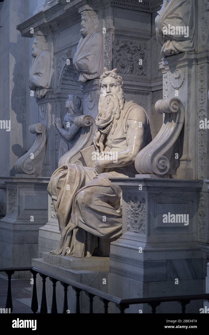 Mosè michelangelo immagini e fotografie stock ad alta risoluzione - Alamy