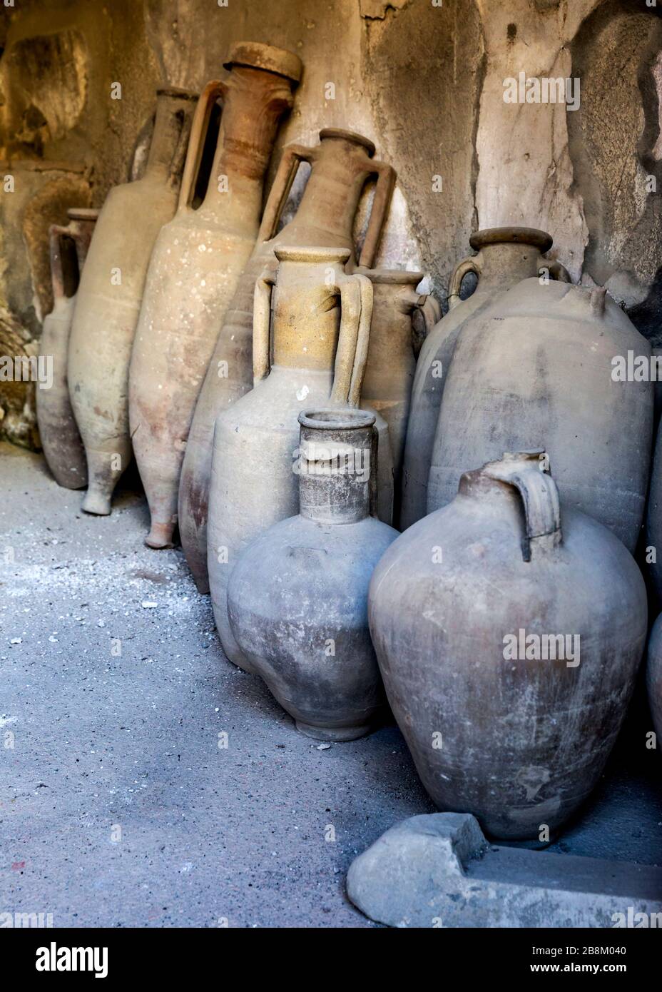 Recuperate antiche anfore immagini e fotografie stock ad alta ...