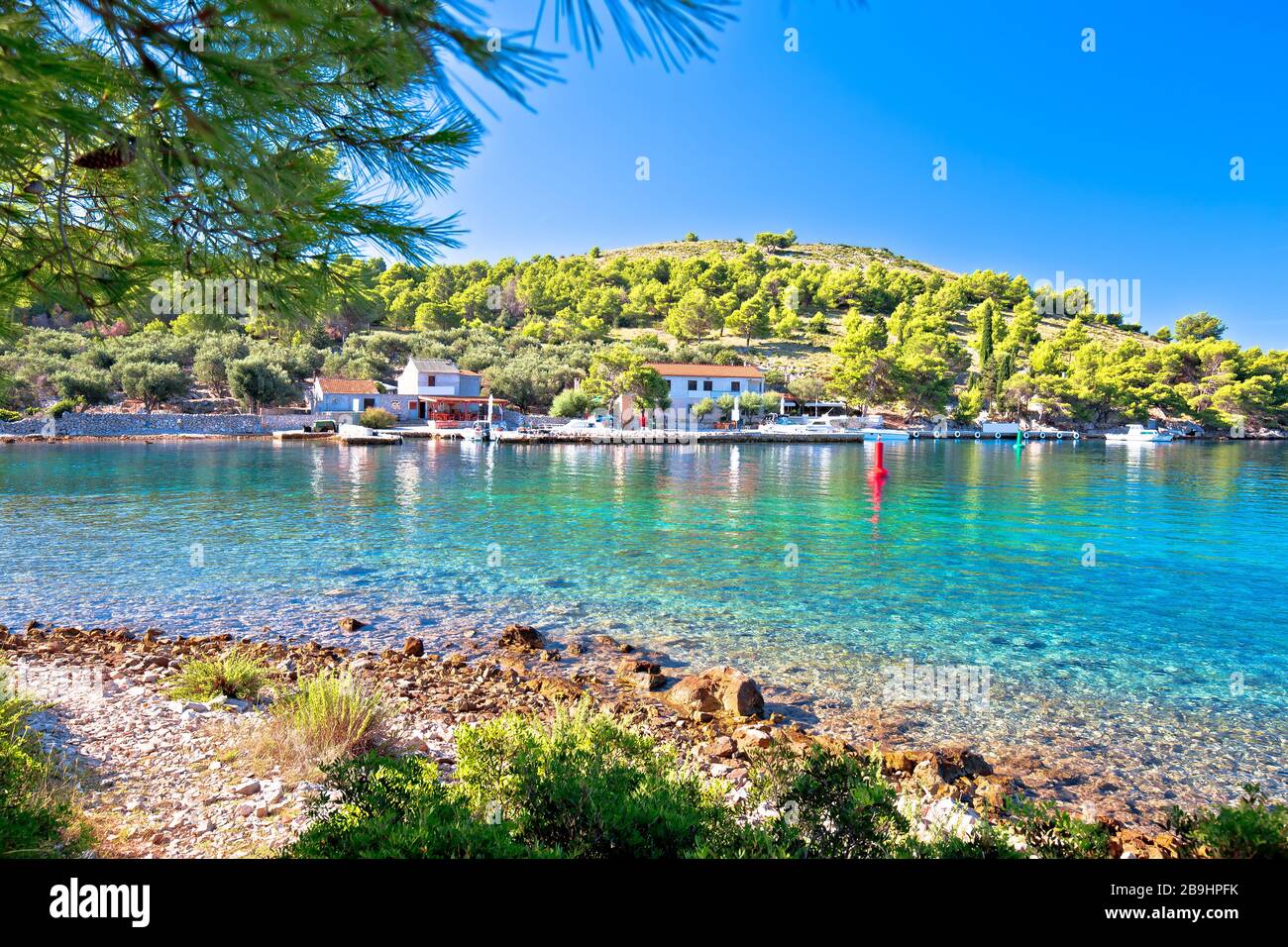 Katina isola stretto passaggio mare in isole Kornati parco nazionale ...