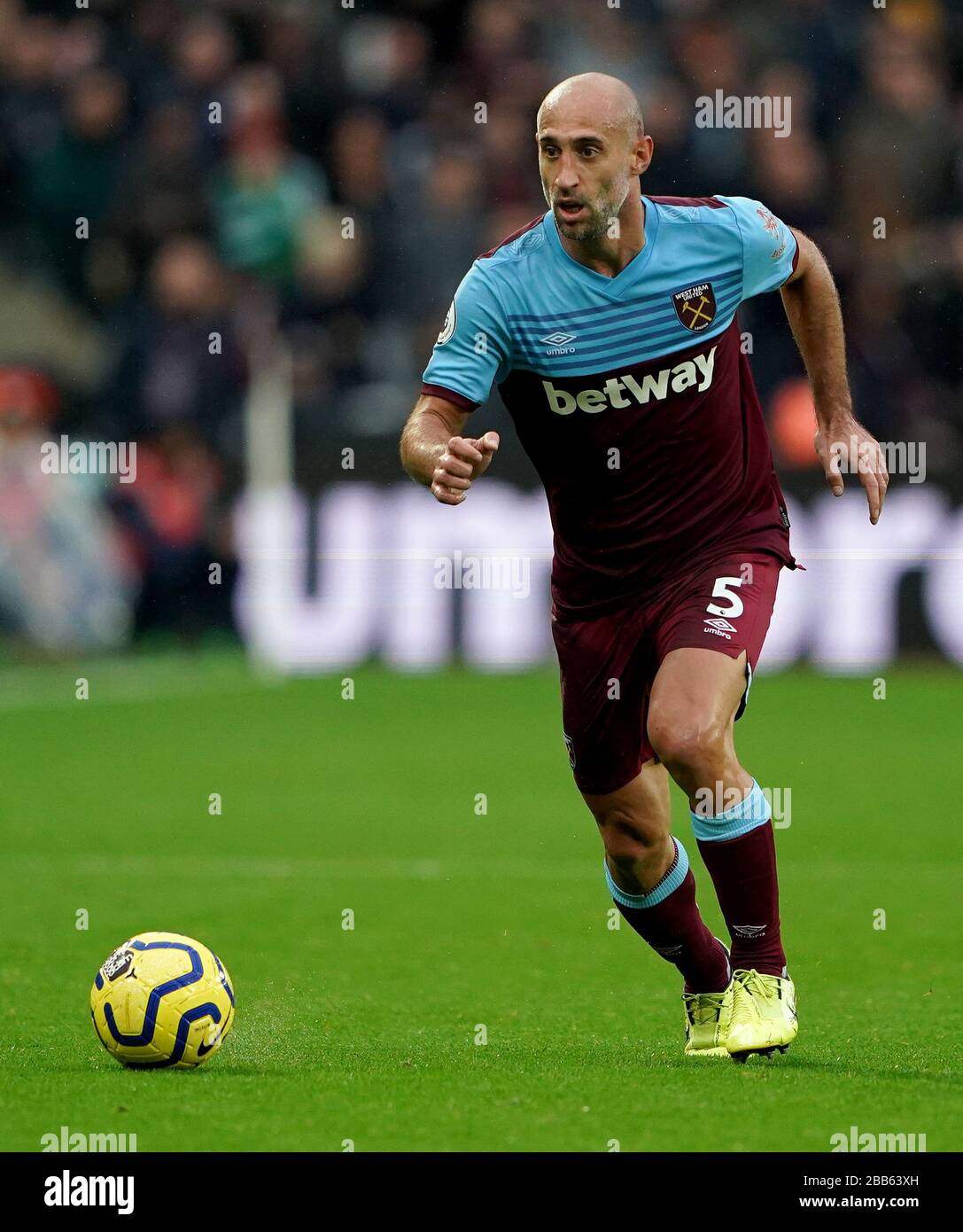 West ham uniteds pablo zabaleta immagini e fotografie stock ad alta ...