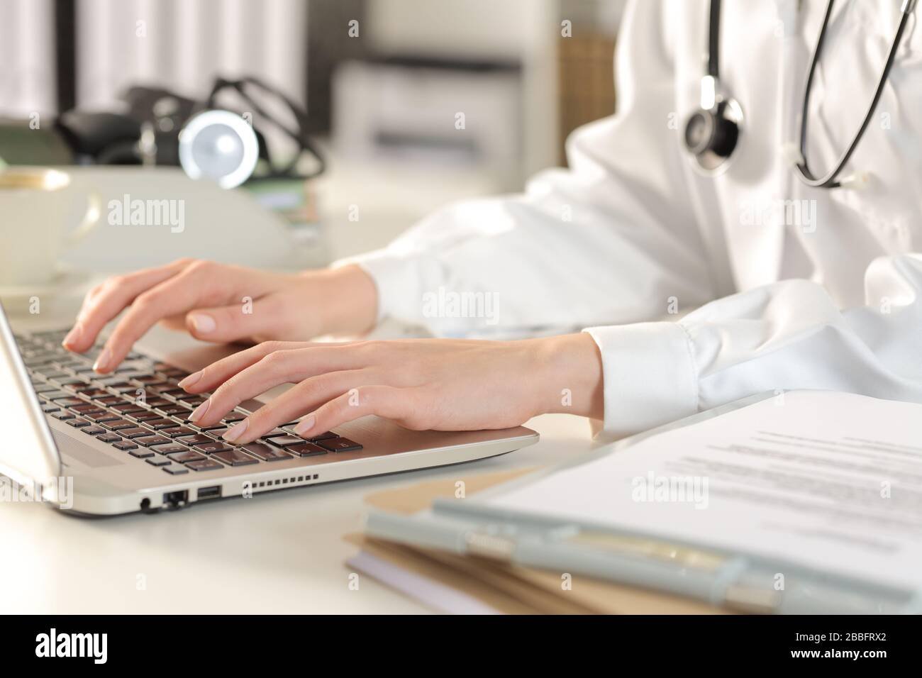 Software sanitario immagini e fotografie stock ad alta risoluzione - Alamy