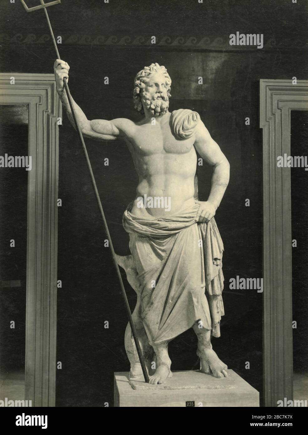 Dio greco poseidone immagini e fotografie stock ad alta risoluzione - Alamy