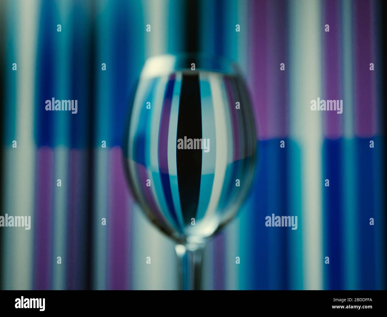 Rifrazione del colore immagini e fotografie stock ad alta risoluzione ...