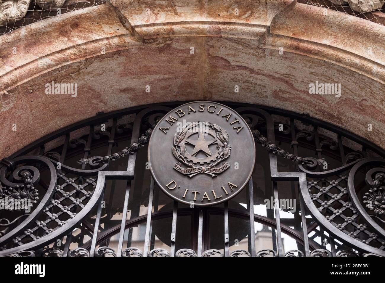 Italian consulate building immagini e fotografie stock ad alta ...