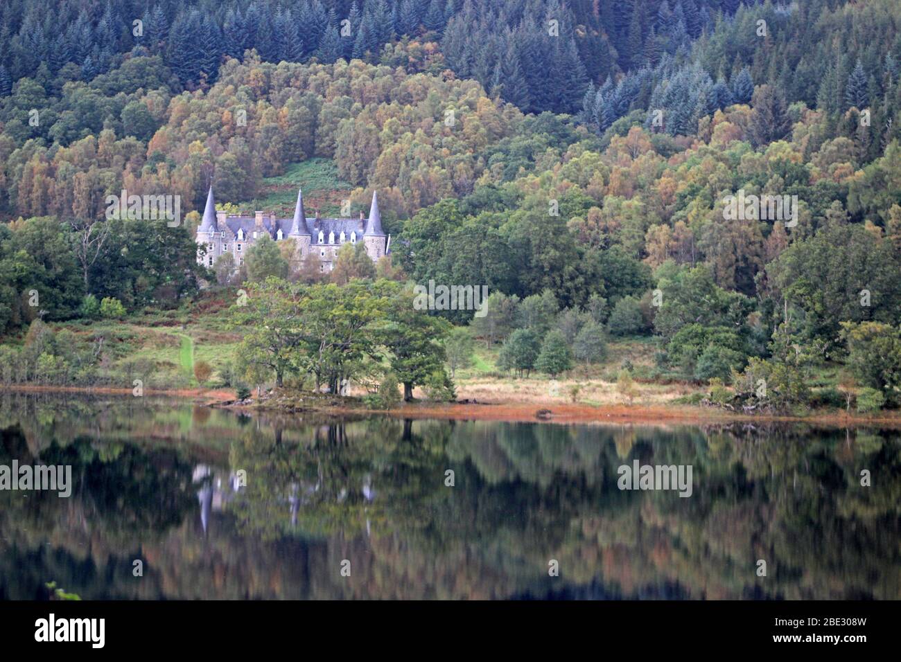 Tigh mor loch achray immagini e fotografie stock ad alta risoluzione ...