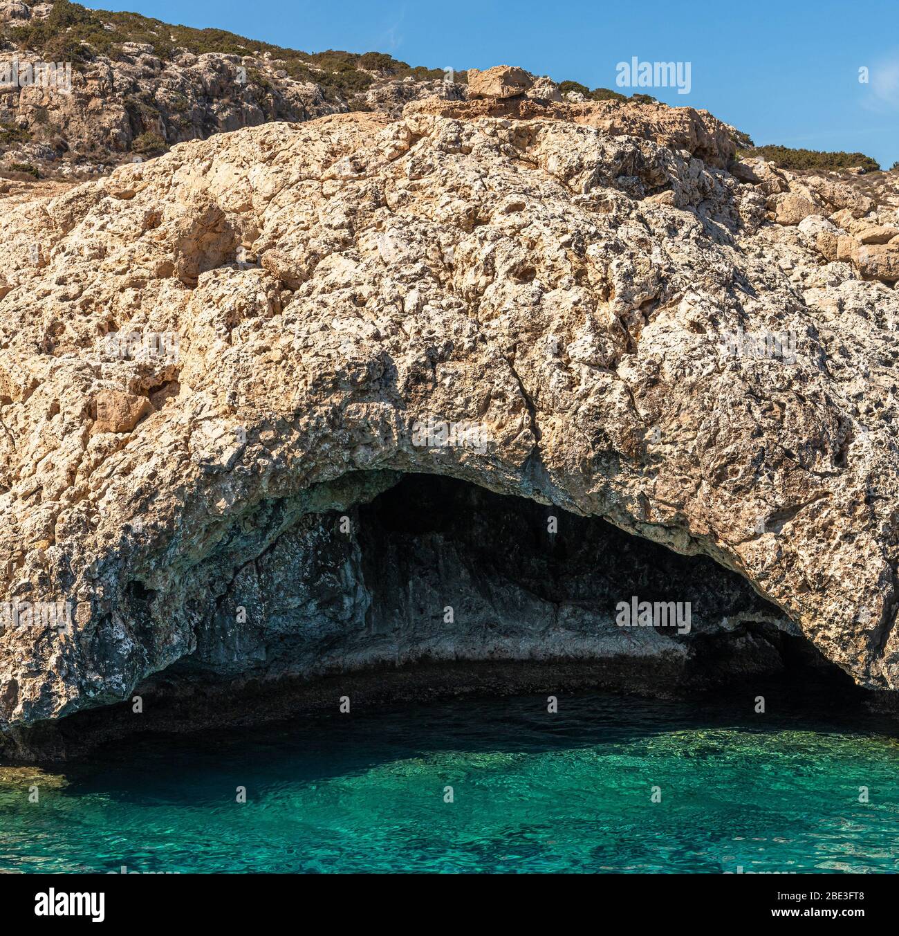 Isola della caverna immagini e fotografie stock ad alta risoluzione - Alamy