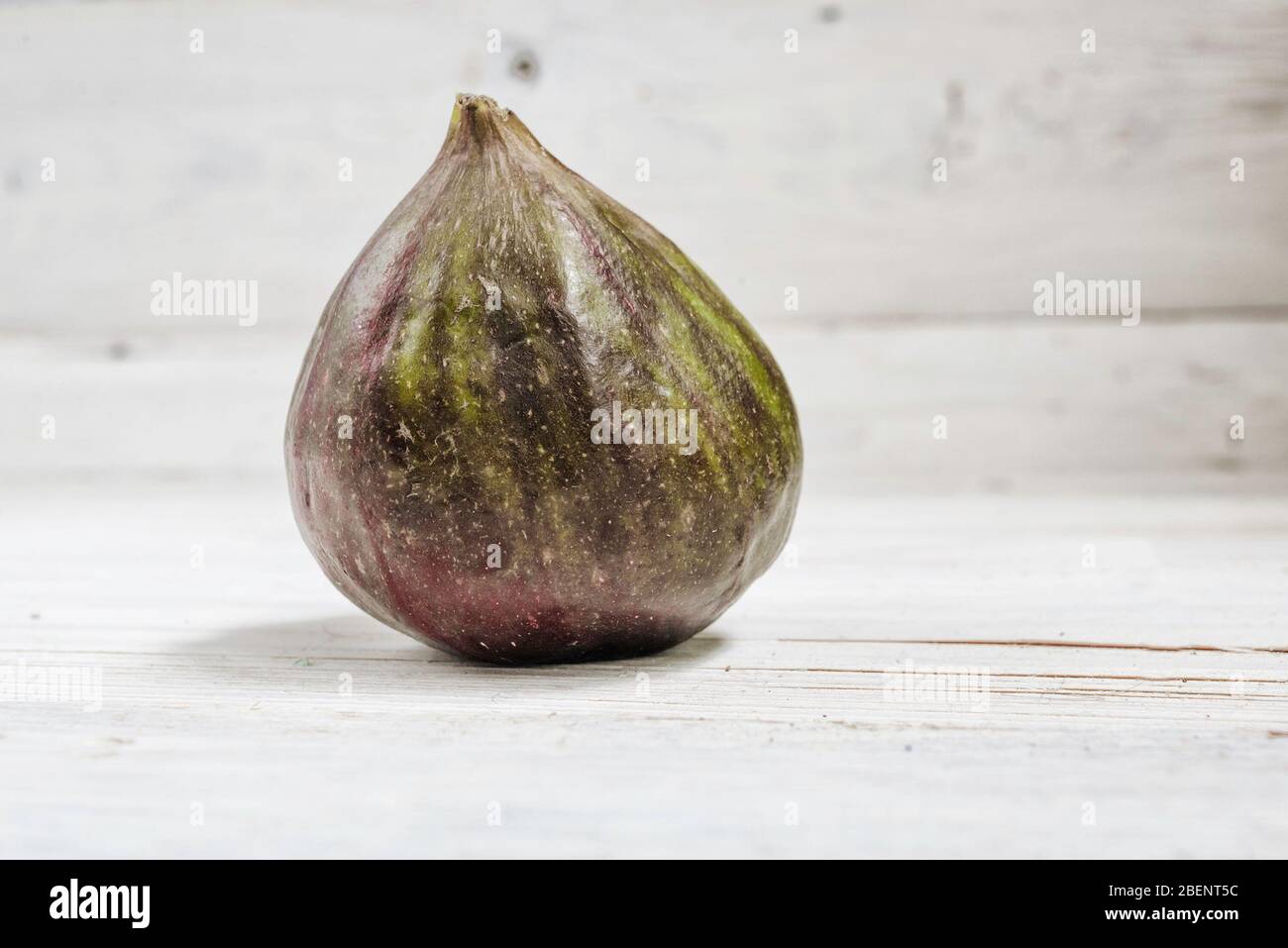 Legno di fico immagini e fotografie stock ad alta risoluzione - Alamy