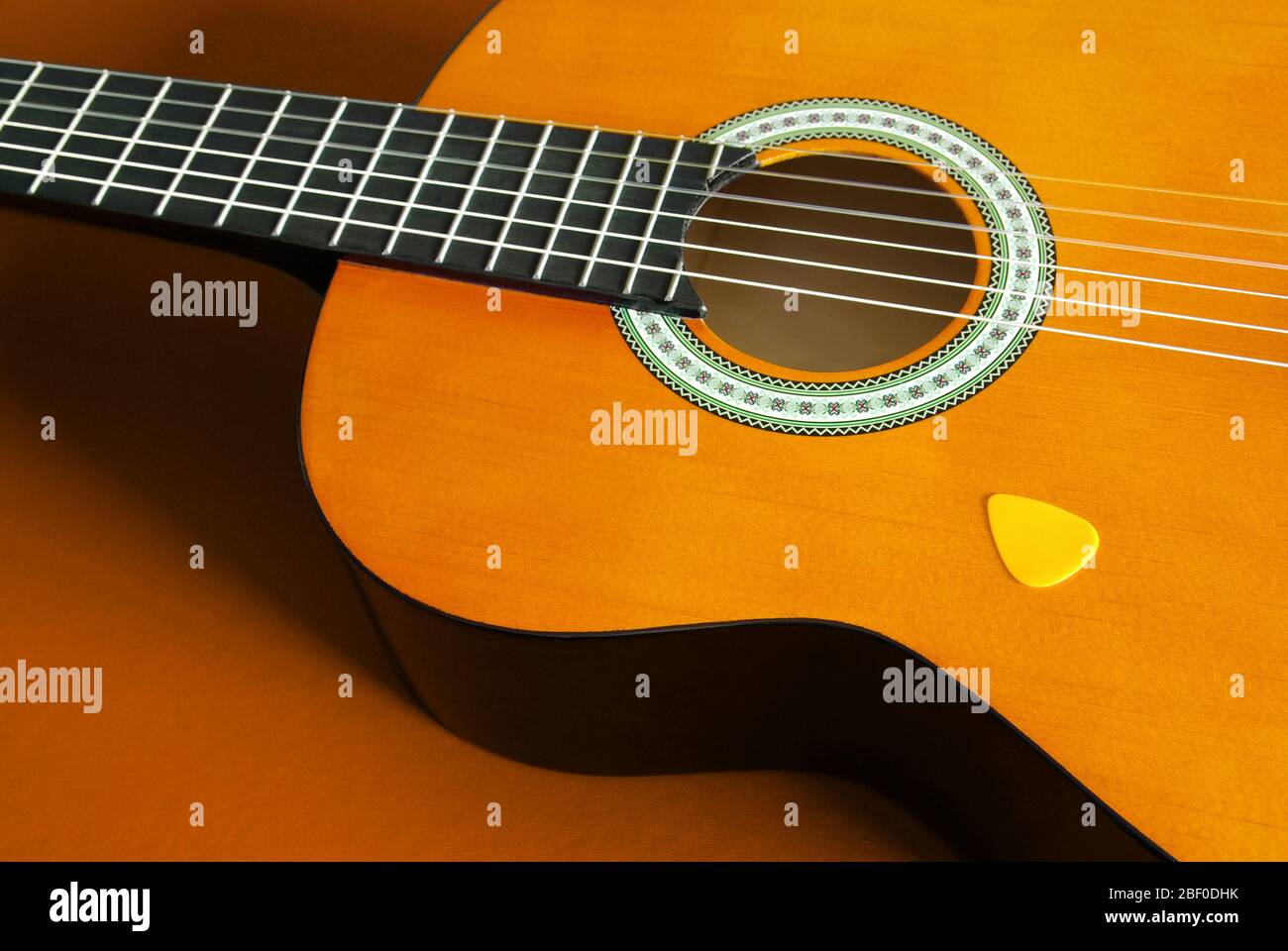 Chitarra Classica Nera Immagini e Fotos Stock - Alamy