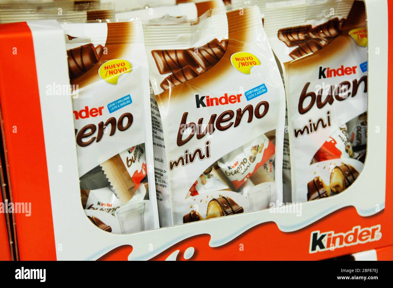 Kinder cioccolato mini immagini e fotografie stock ad alta risoluzione ...