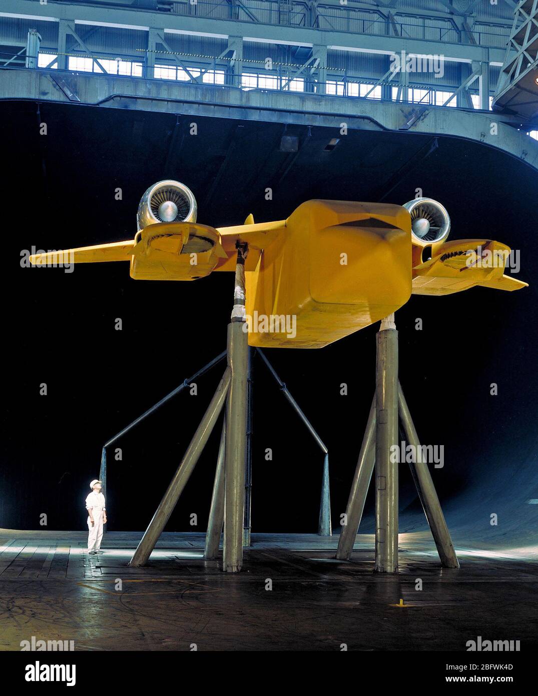 V stol lift immagini e fotografie stock ad alta risoluzione - Alamy