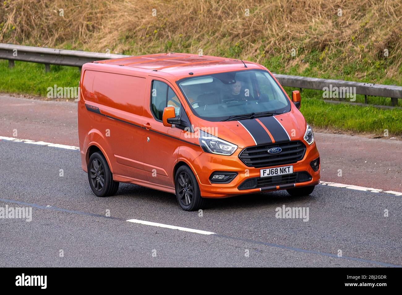 2018 arancione Ford Transit Custom 290 Sport; veicoli veicolari in ...