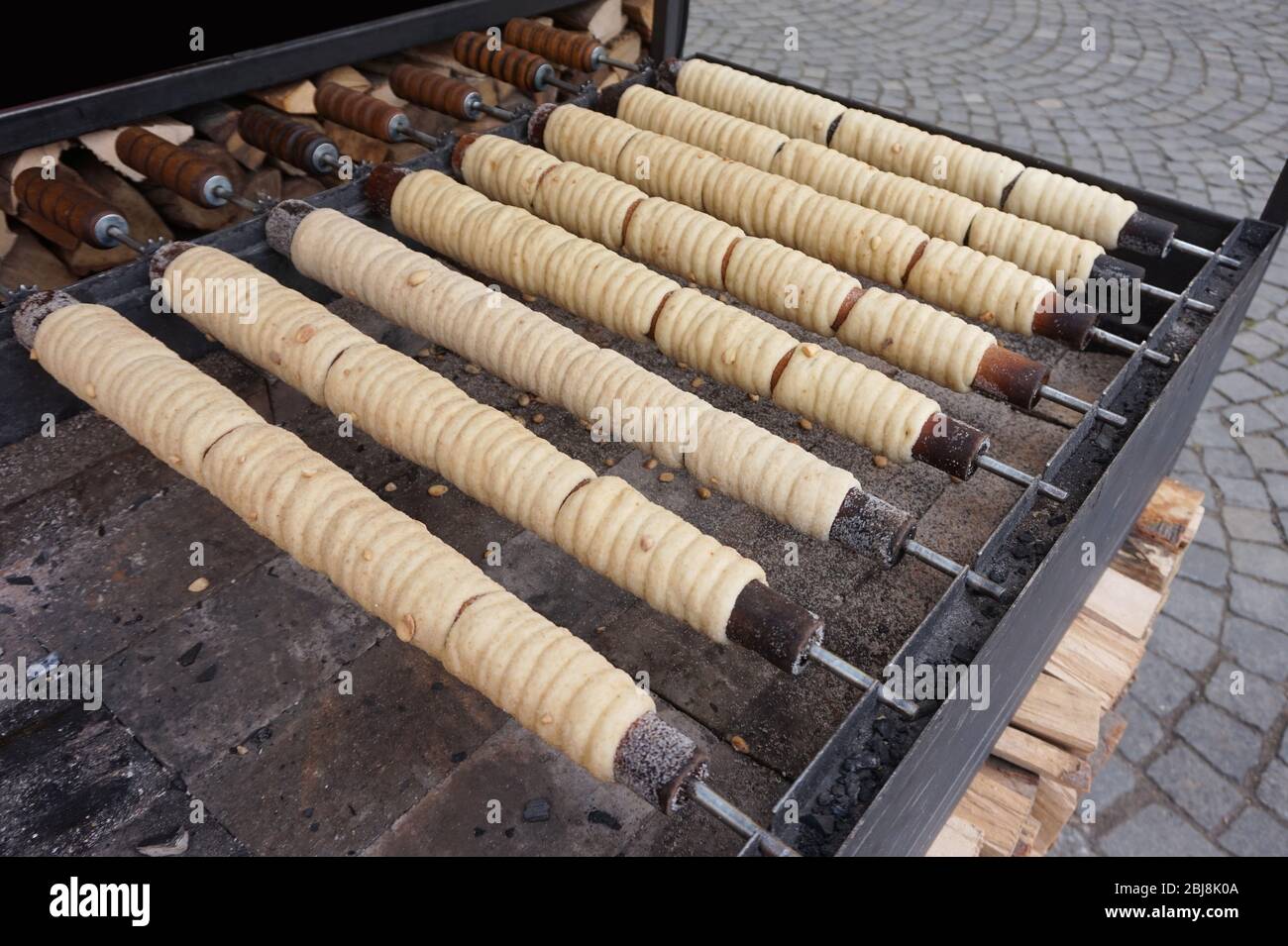 Torta trdelnik immagini e fotografie stock ad alta risoluzione - Alamy