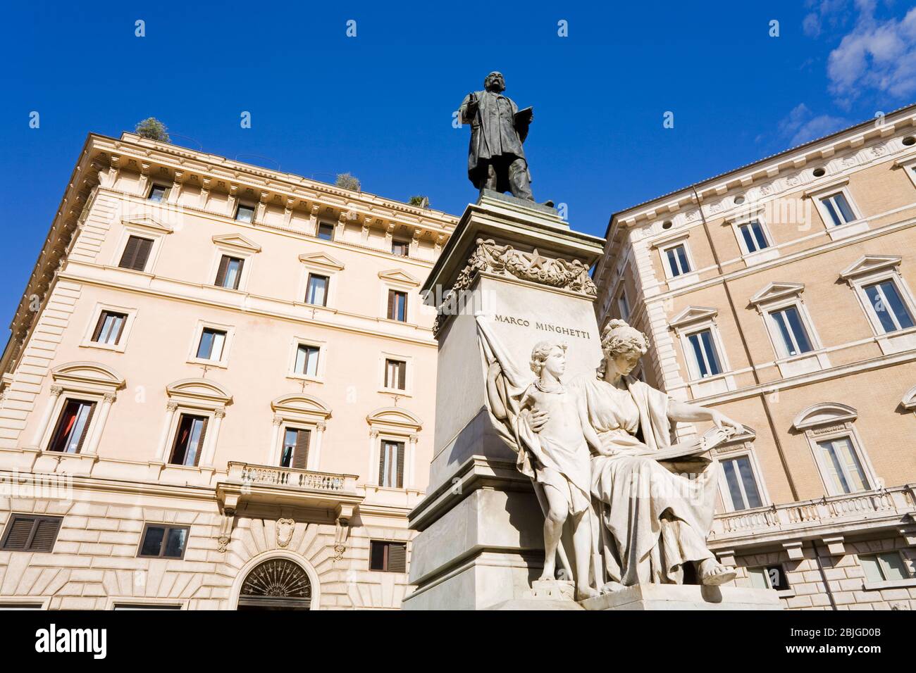 Statua di marco minghetti immagini e fotografie stock ad alta ...