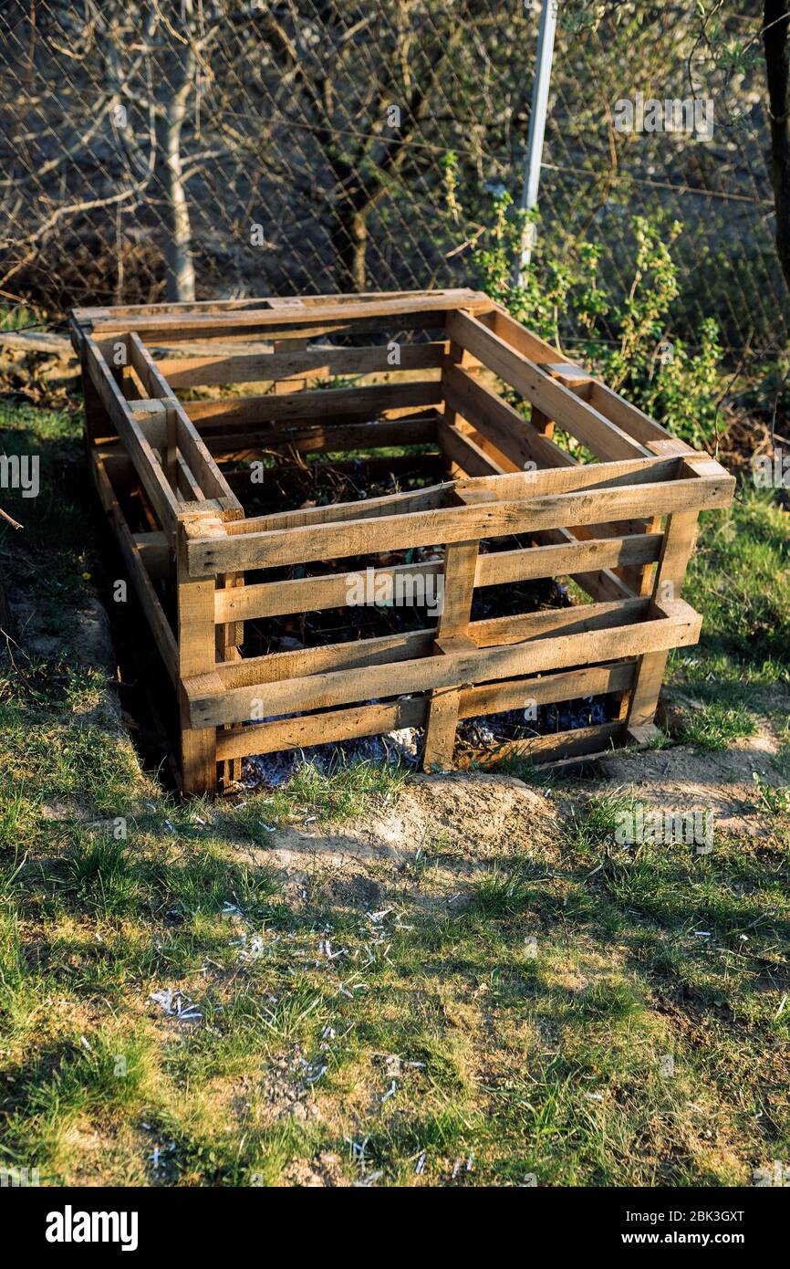 Scomparto di compostaggio di pallet immagini e fotografie stock ad alta ...