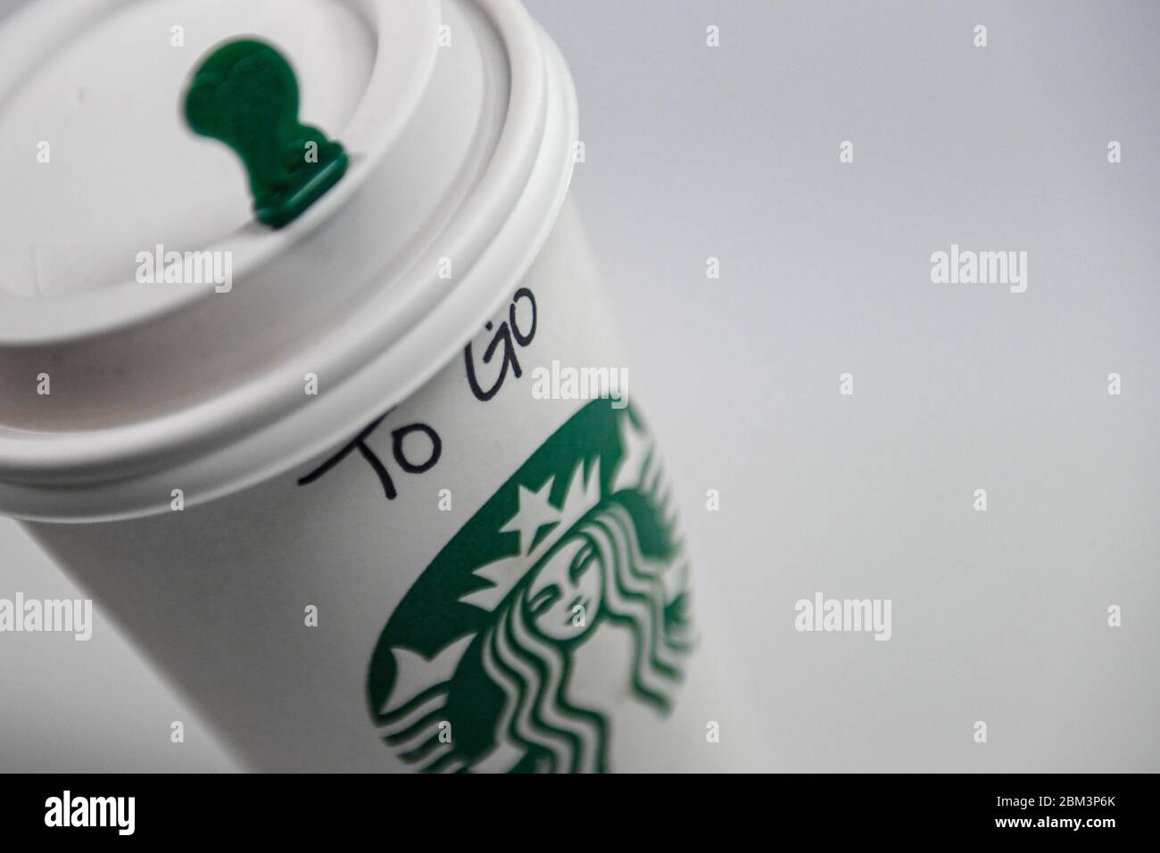 Starbucks logo cut out immagini e fotografie stock ad alta risoluzione ...