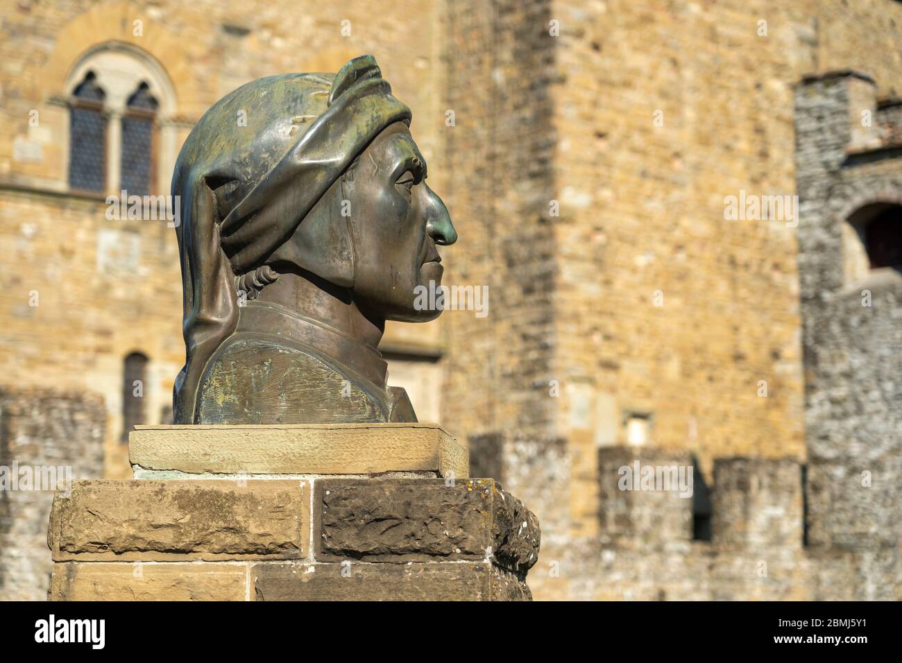 Dante alighieri statua in bronzo immagini e fotografie stock ad alta ...