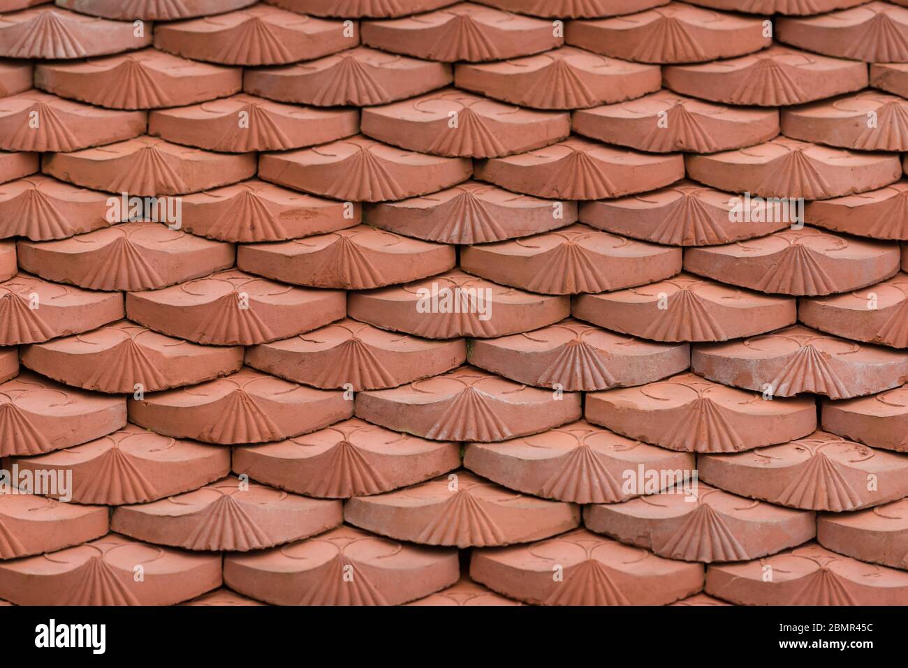 Nuove tegole arancioni immagini e fotografie stock ad alta risoluzione ...