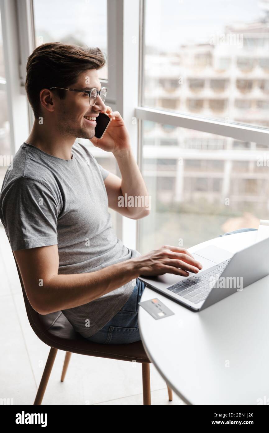 Software che parla immagini e fotografie stock ad alta risoluzione - Alamy