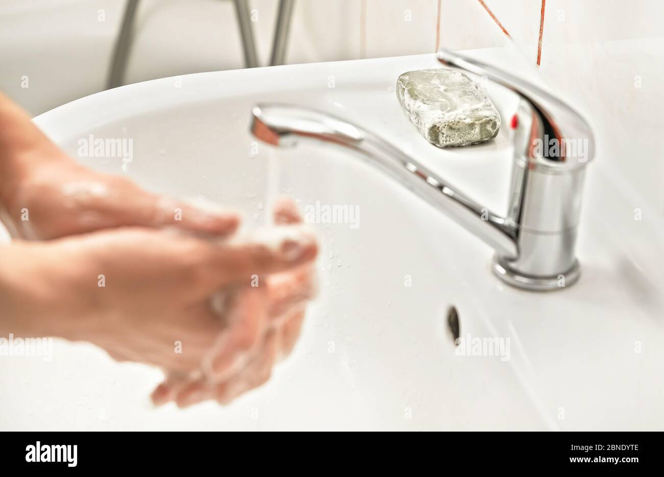 Importancia del lavado de manos immagini e fotografie stock ad alta ...