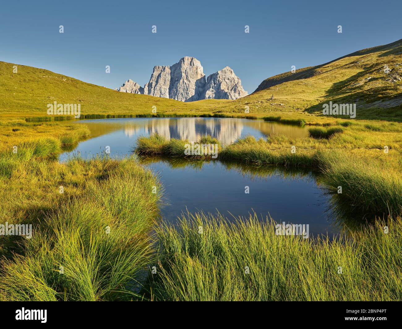 Lago di baste immagini e fotografie stock ad alta risoluzione - Alamy