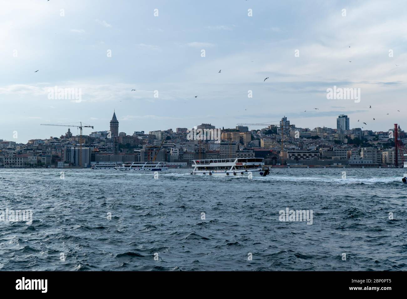 Stretto del bosforo a istanbul immagini e fotografie stock ad alta ...