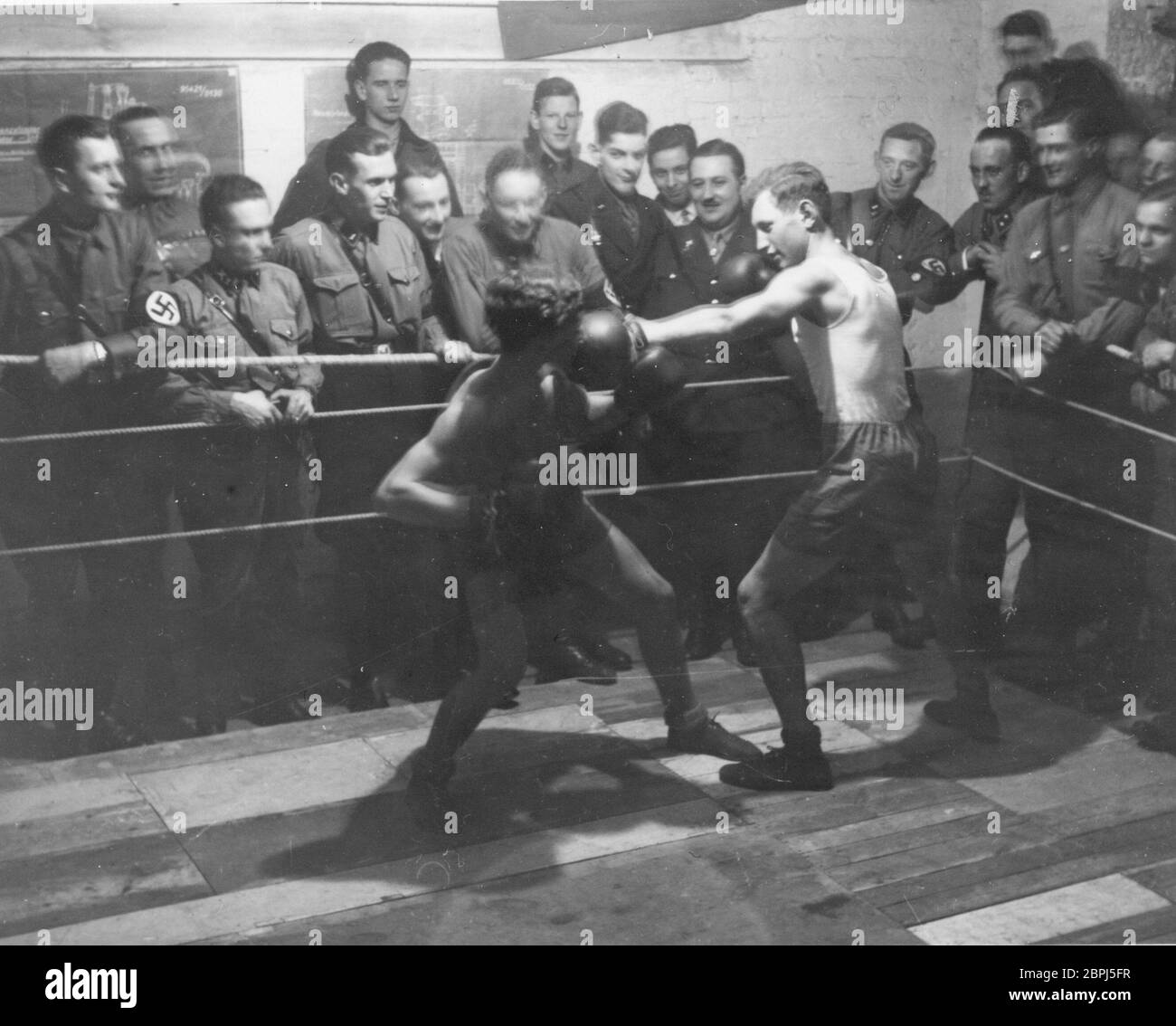 Youth boxing Matches Heinrich Hoffmann Photographs 1933 fotografo ...